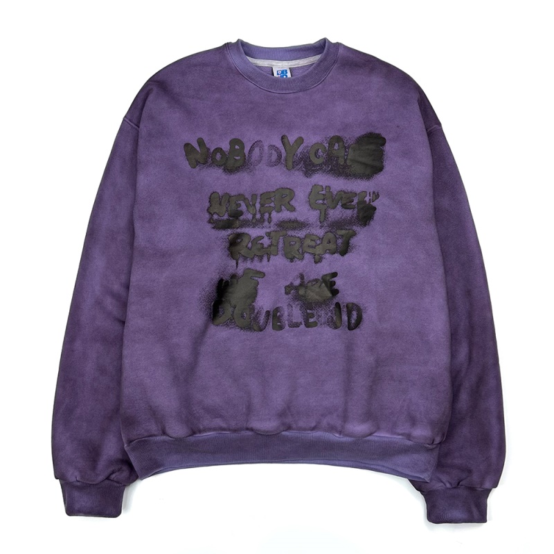 더블제이디(DBJD) 기모 워싱 레터링 맨투맨 퍼플 | GVG 스토어. 전 세계직배송.